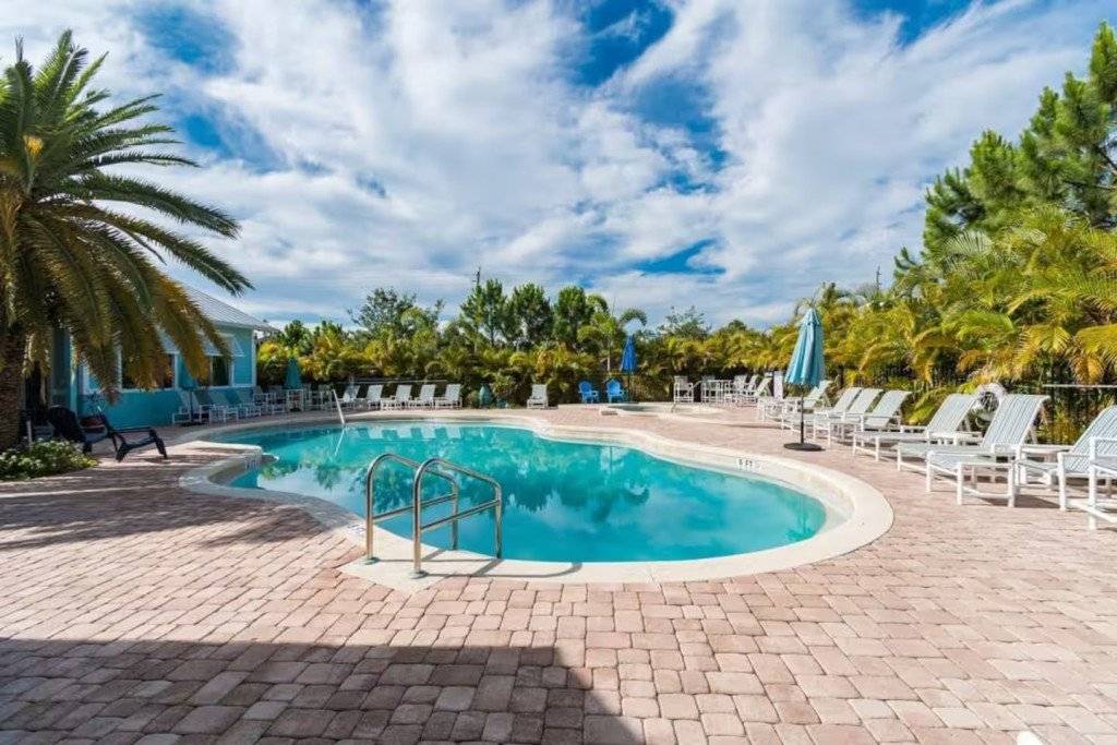House ∙ 3 Bedrooms ∙ 8 Guests - Cocoa, FL