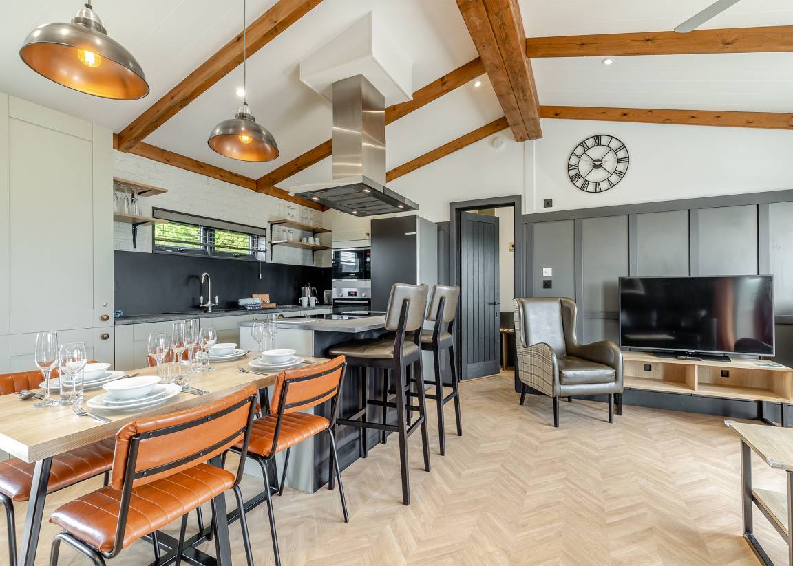 Chalet ∙ 2 Bedrooms ∙ 4 Guests - Derbyshire