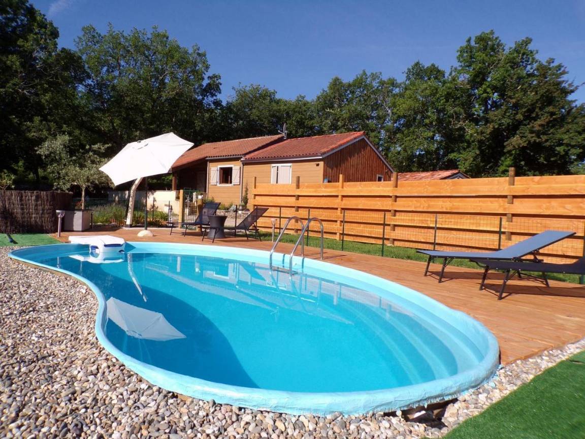 90 M² Gîte ∙ 2 Chambres ∙ 5 Personnes - Albas