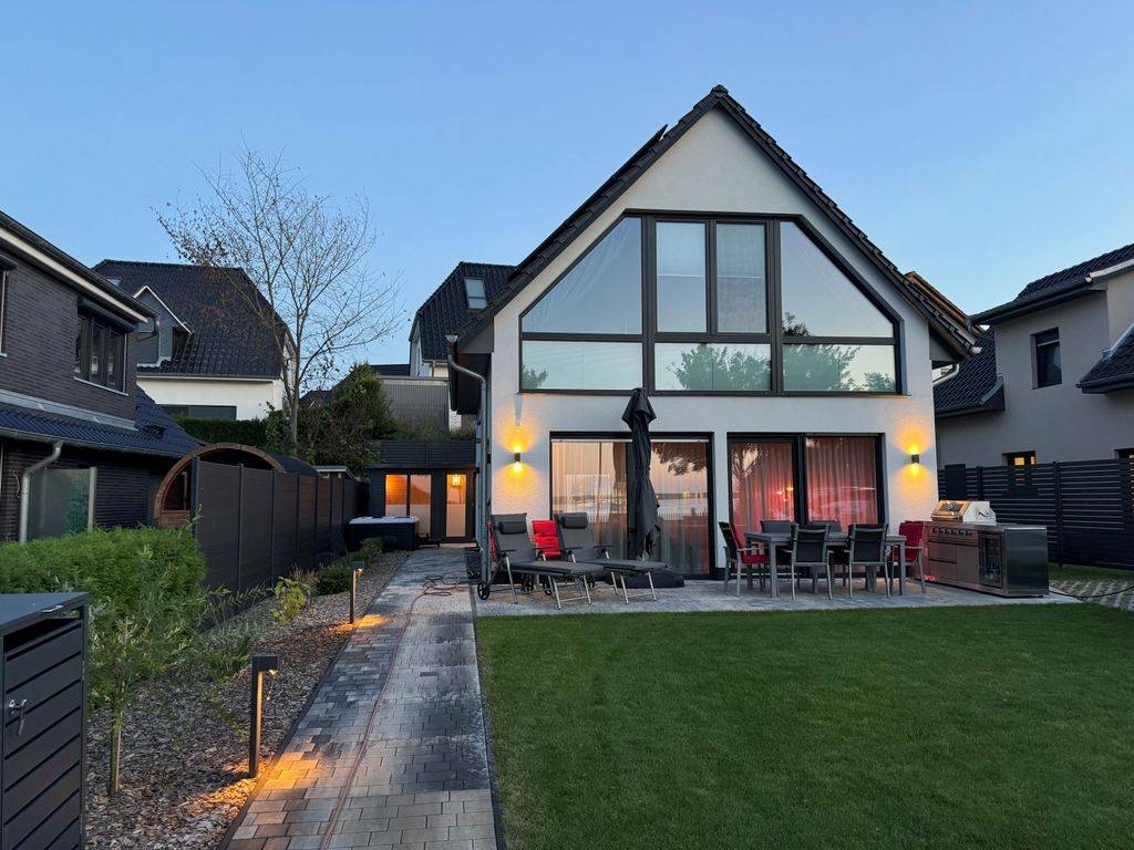 103 M² Ferienhaus ∙ 2 Schlafzimmer ∙ 4 Gäste - Mecklenburgische Seenplatte