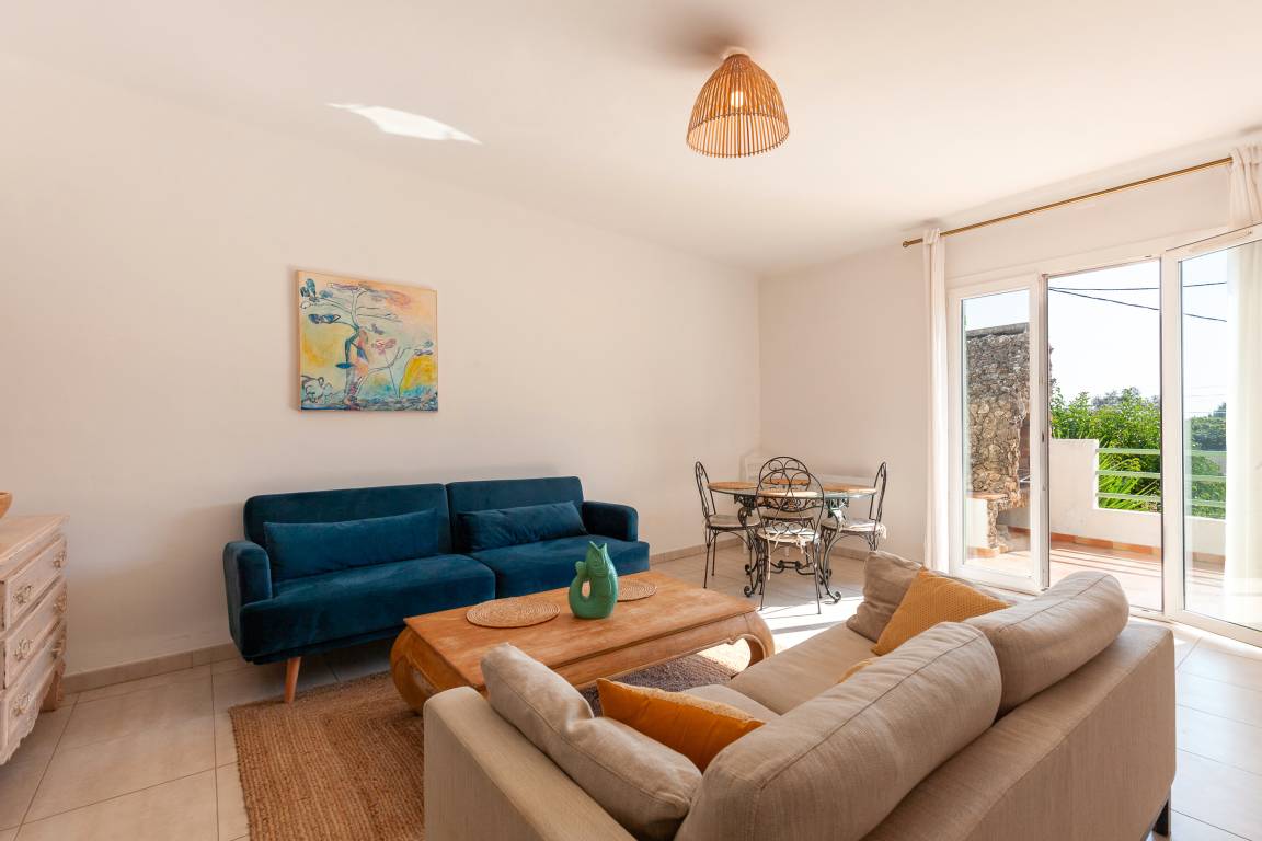 75 M² Apartment ∙ 2 Bedrooms ∙ 5 Guests - Bandol