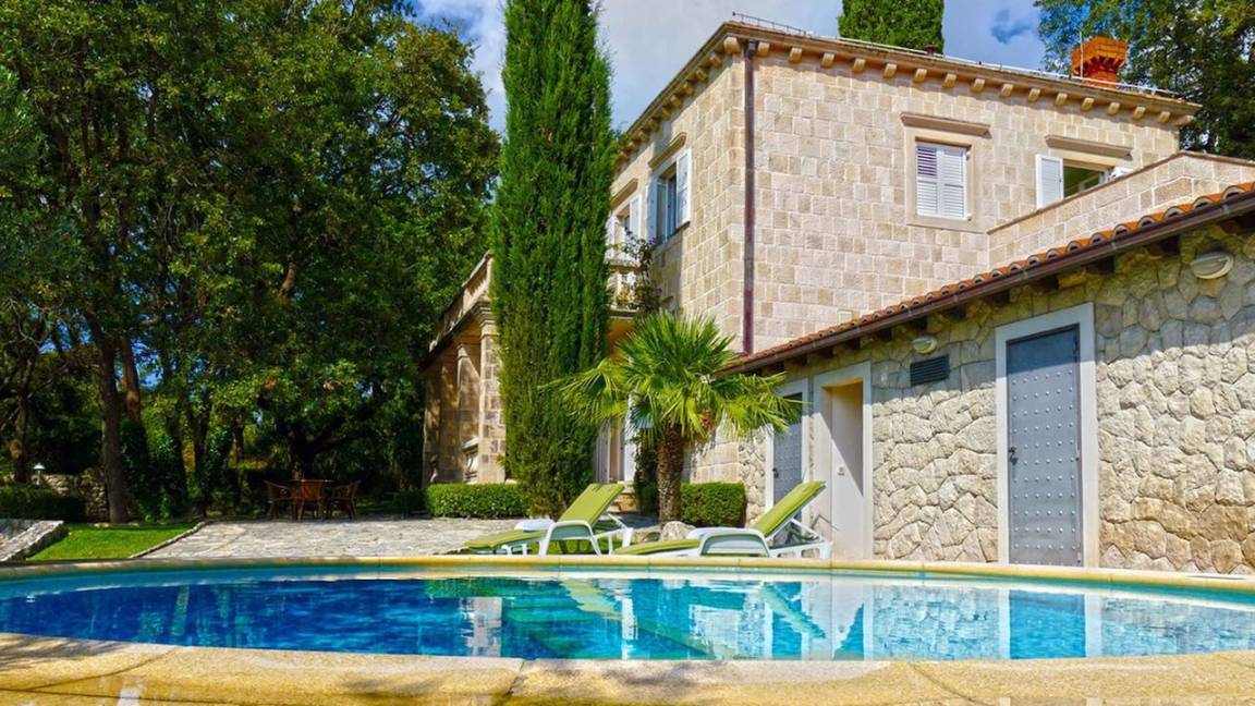 400 M² Ferienwohnung ∙ 4 Schlafzimmer ∙ 8 Gäste - Cavtat