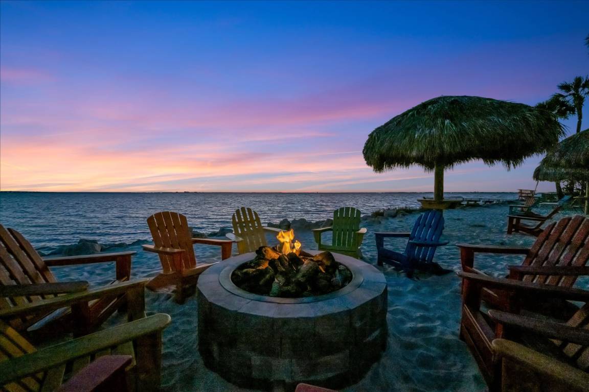 Apartment ∙ 1 Bedroom ∙ 4 Guests - Tampa, FL