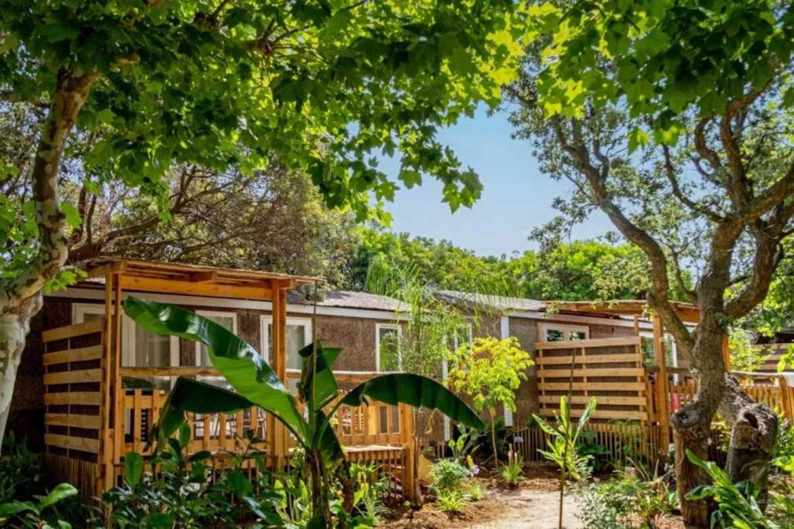 33 M² Camping-unterkunft ∙ 2 Schlafzimmer ∙ 4 Gäste - Grimaud