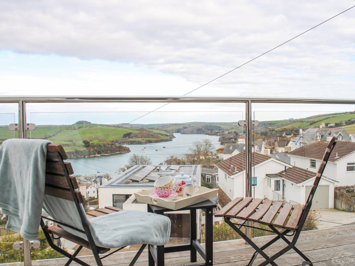Cottage ∙ 2 Bedrooms ∙ 4 Guests - Salcombe