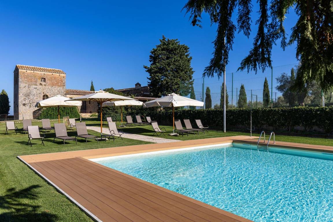 450 M² Villa ∙ 7 Bedrooms ∙ 14 Guests - San Gimignano