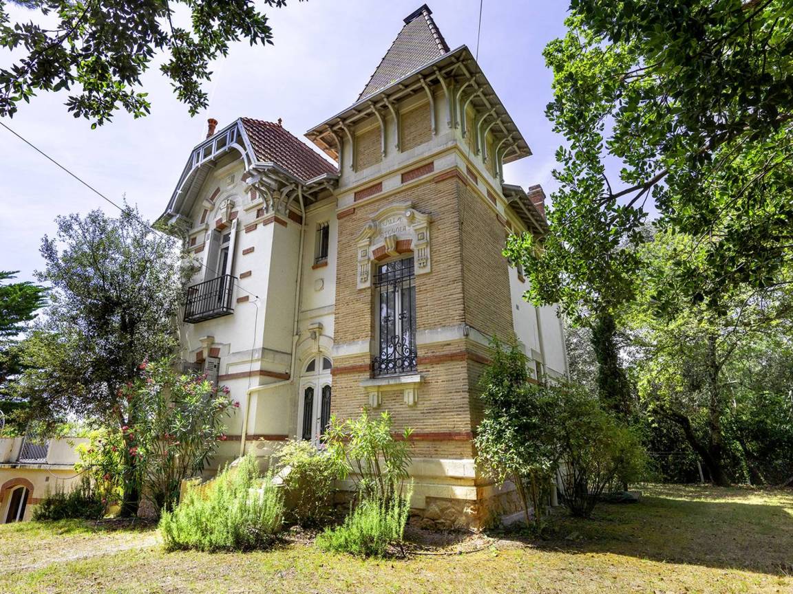 400 M² Villa ∙ 8 Bedrooms ∙ 15 Guests - Arcachon