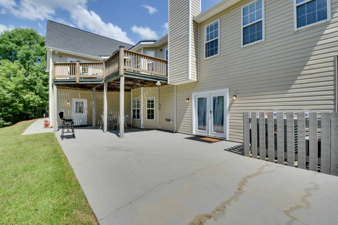 176 M² Apartment ∙ 2 Bedrooms ∙ 8 Guests - Cleveland, GA