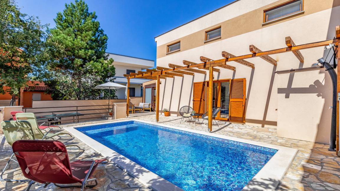 80 M² Villa ∙ 3 Bedrooms ∙ 6 Guests - Bale
