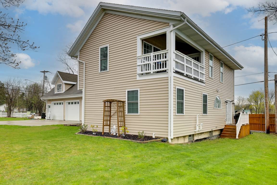 185 M² House ∙ 2 Bedrooms ∙ 4 Guests - Eden, NY