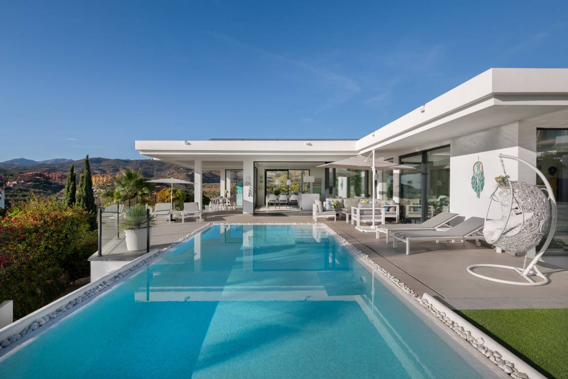 250 M² Villa ∙ 4 Chambres ∙ 8 Personnes - Sitio de Calahonda