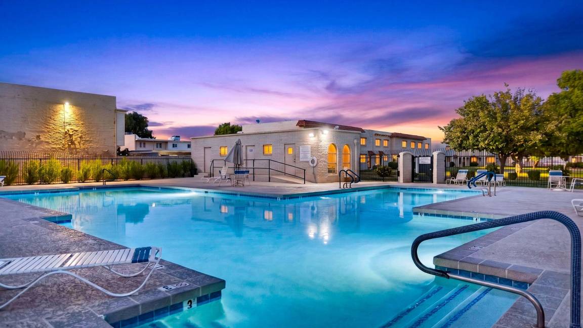 167 M² Maison De Vacances ∙ 4 Chambres ∙ 8 Personnes - Tempe, AZ