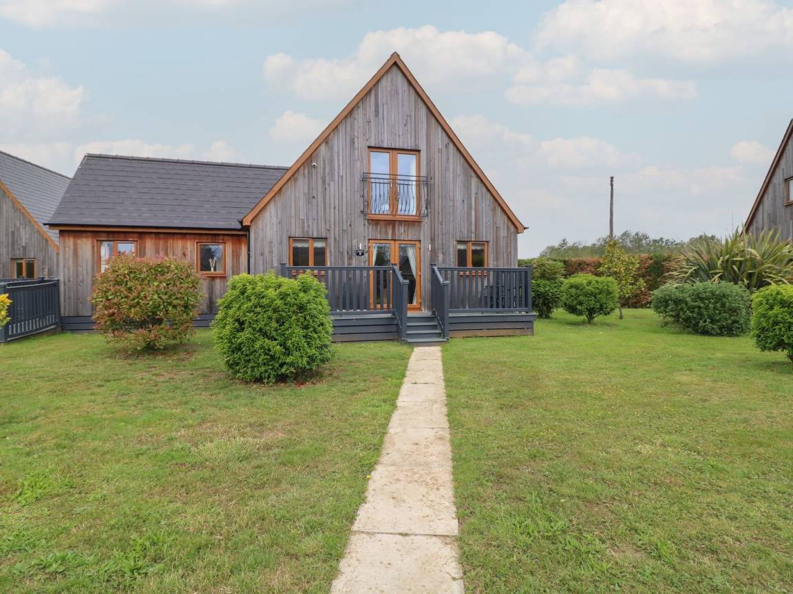 Cottage ∙ 5 Bedrooms ∙ 9 Guests - Lincolnshire
