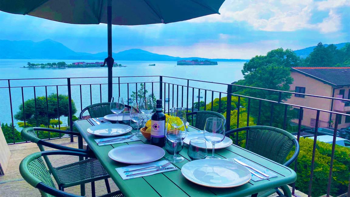 80 M² Appartement ∙ 2 Slaapkamers ∙ 6 Gasten - Baveno