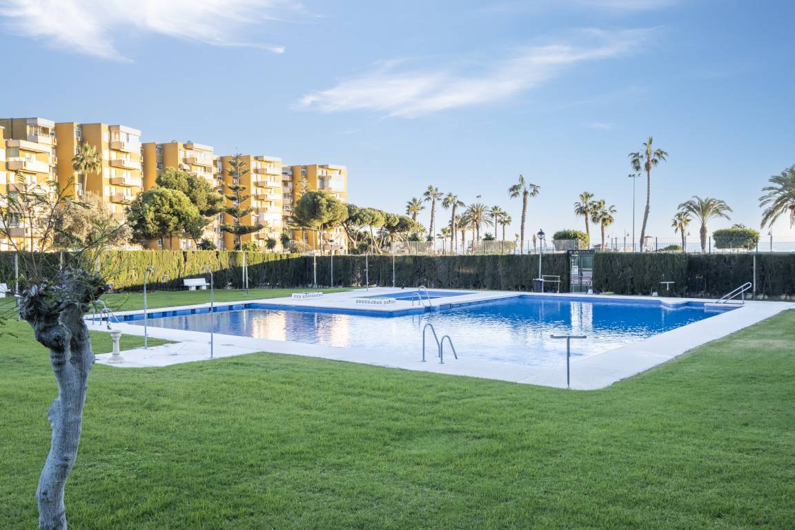 Apartment ∙ 4 Bedrooms ∙ 9 Guests - Rincón de la Victoria