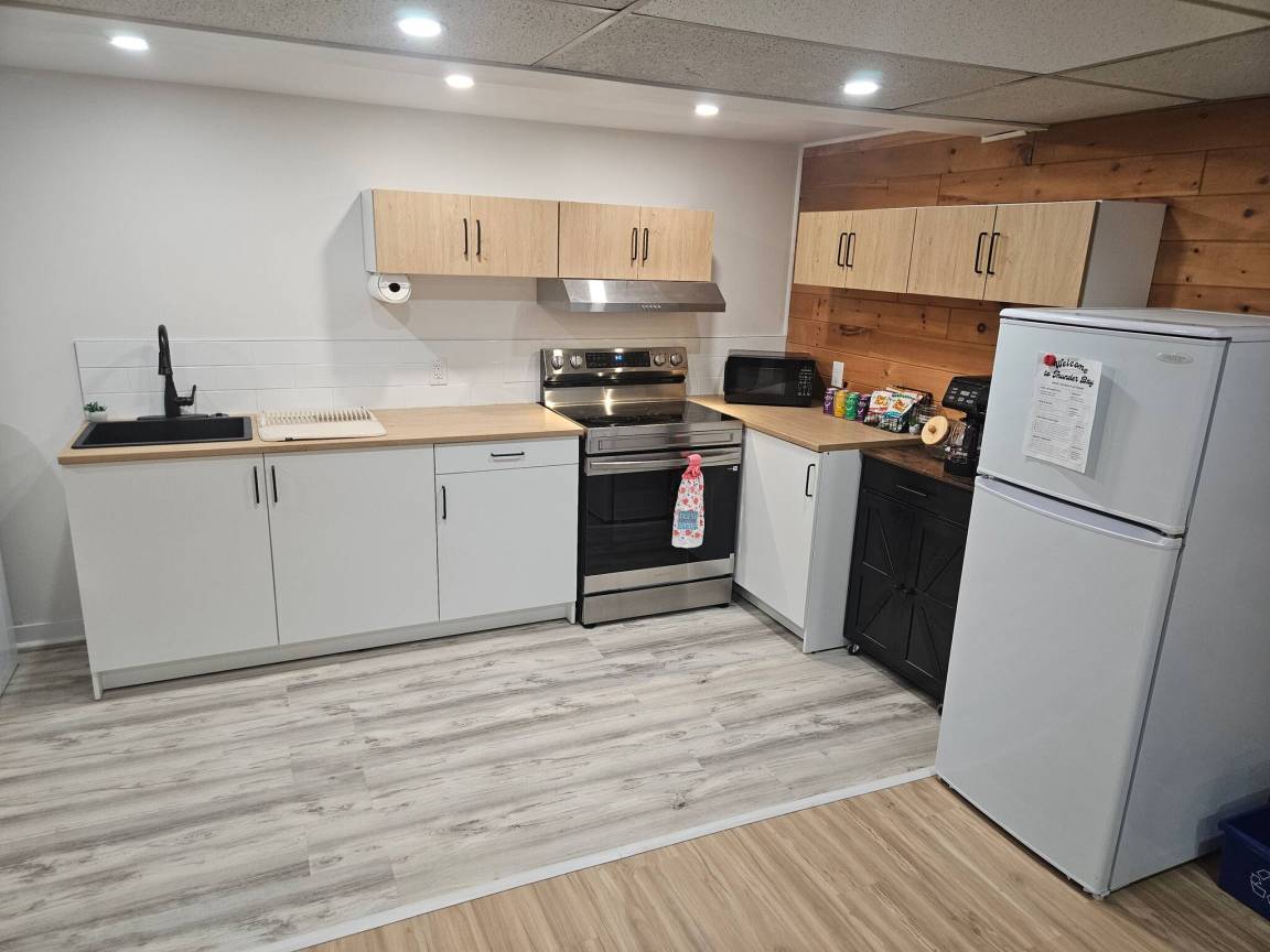 74 M² House ∙ 1 Bedroom ∙ 2 Guests - Ontario