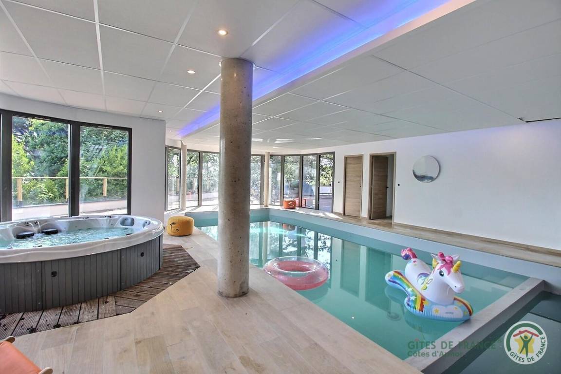 94 M² Gîte ∙ 3 Chambres ∙ 7 Personnes - Trébeurden