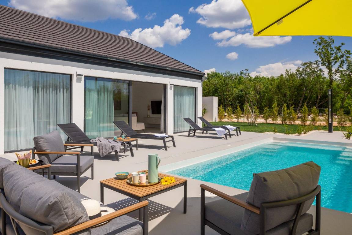 95 M² Ferienhaus ∙ 2 Schlafzimmer ∙ 4 Gäste - Šibenik