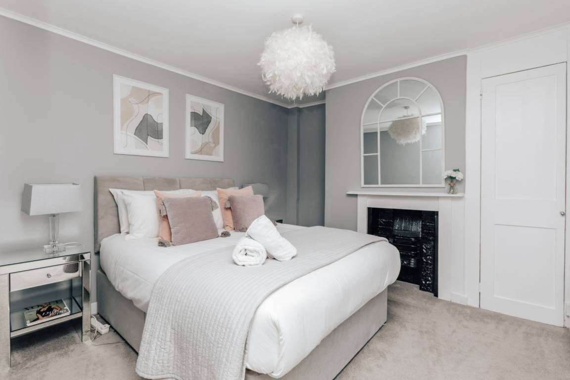 House ∙ 4 Bedrooms ∙ 8 Guests - Henley-on-Thames