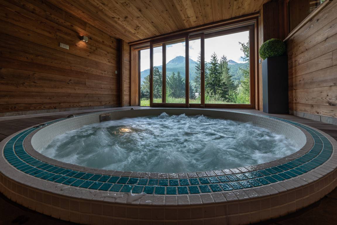 280 M² Chalet ∙ 6 Chambres ∙ 16 Personnes - Briançon