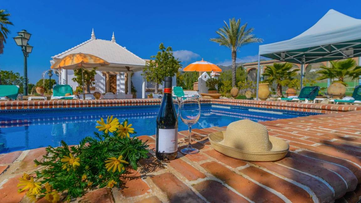 200 M² Huis ∙ 4 Slaapkamers ∙ 8 Gasten - Torre del Mar