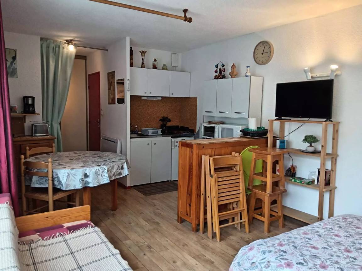 27 M² Studio Flat ∙ 1 Bedroom ∙ 5 Guests - Luz-Saint-Sauveur