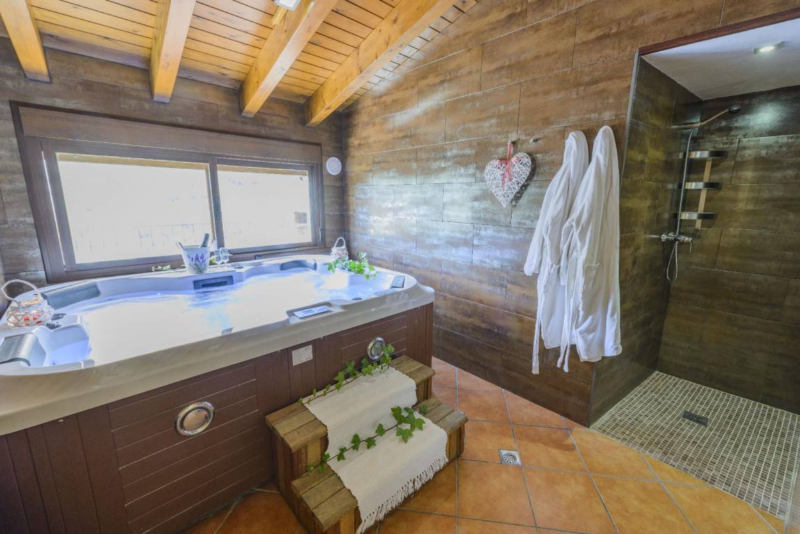 75 M² House ∙ 2 Bedrooms ∙ 4 Guests - Macael