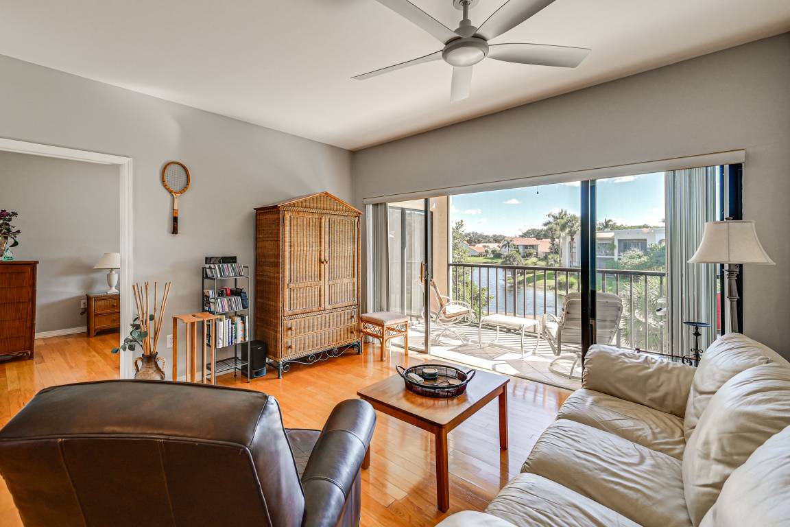 89 M² Apartment ∙ 2 Bedrooms ∙ 4 Guests - Naples, FL