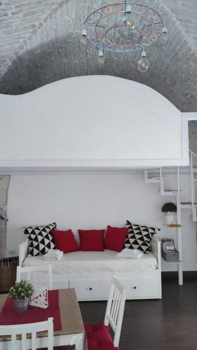 27 M² Huis ∙ 1 Slaapkamer ∙ 3 Gasten - Corato