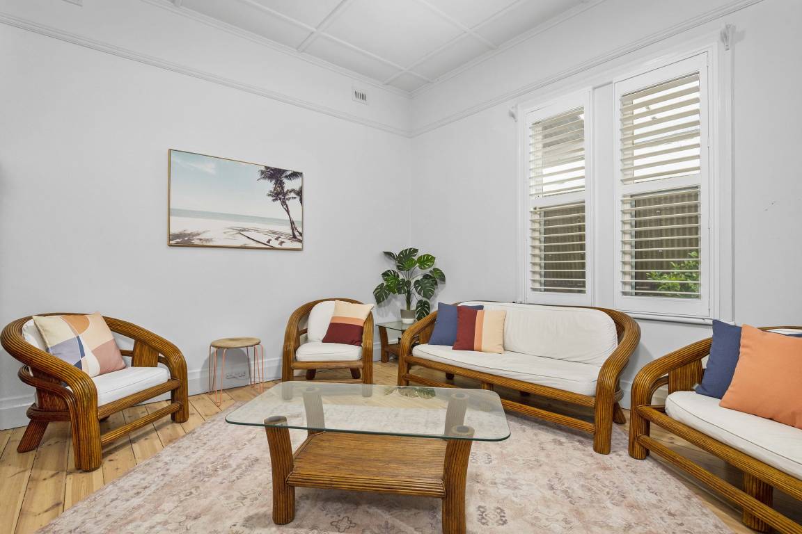 280 M² House ∙ 3 Bedrooms ∙ 6 Guests - Port Adelaide