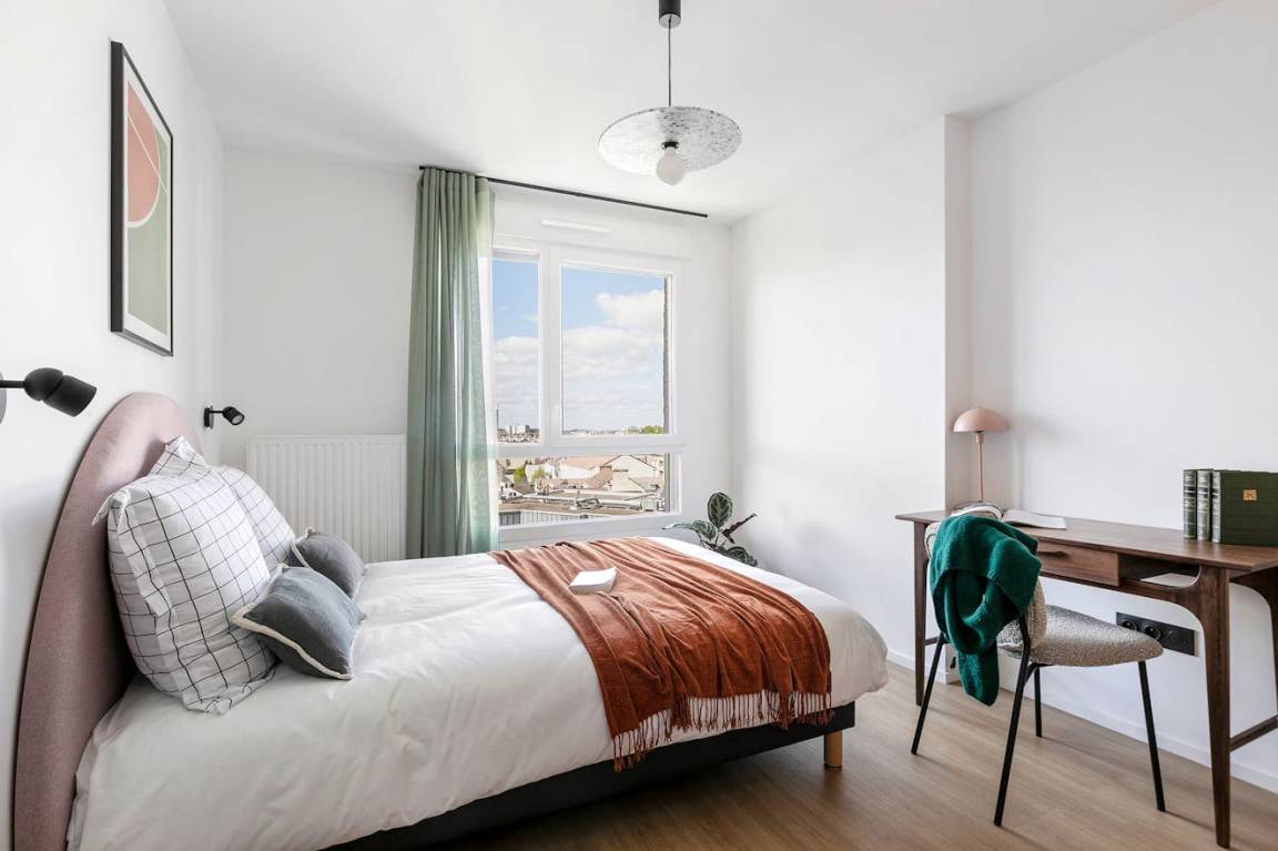 110 M² Private Room ∙ 1 Bedroom ∙ 5 Guests - Reims