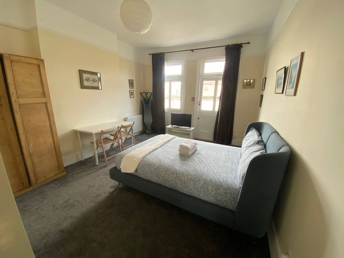 40 M² Apartment ∙ 1 Bedroom ∙ 2 Guests - East Croydon