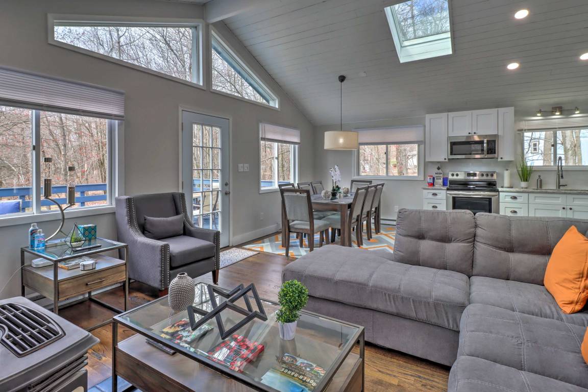180 M² House ∙ 3 Bedrooms ∙ 8 Guests - Pocono Lake