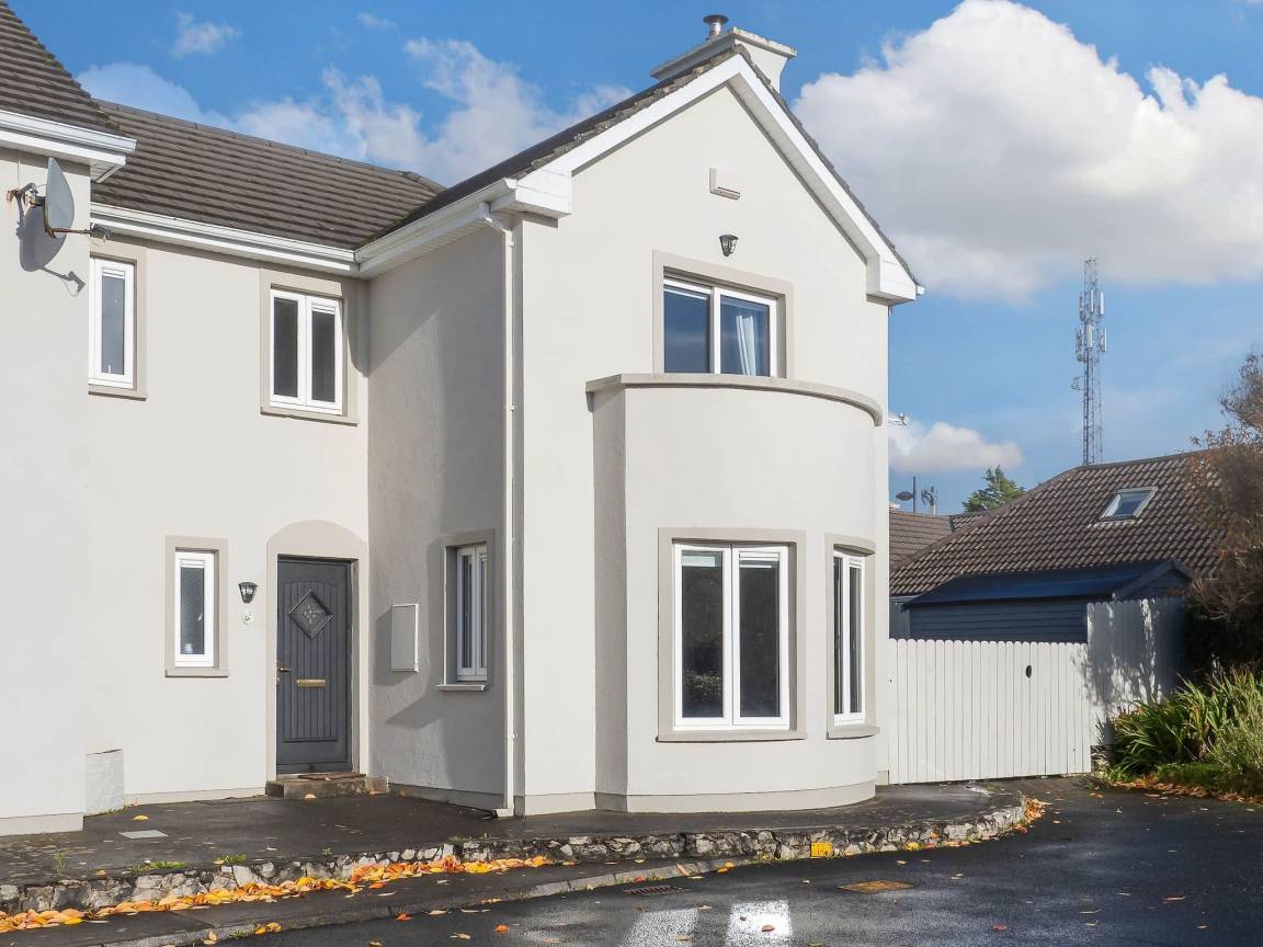 102 M² House ∙ 3 Bedrooms ∙ 6 Guests - Clifden