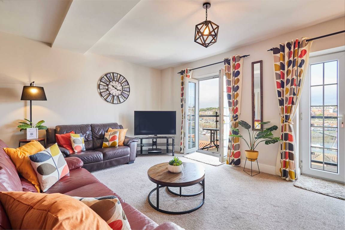 Apartment ∙ 4 Bedrooms ∙ 9 Guests - Whitby