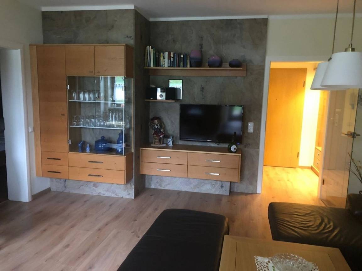 56 M² Ferienwohnung ∙ 1 Schlafzimmer ∙ 3 Gäste - Bad Rodach