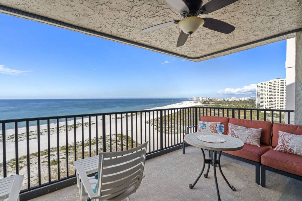 149 M² Condo ∙ 2 Bedrooms ∙ 6 Guests - Dunedin, FL