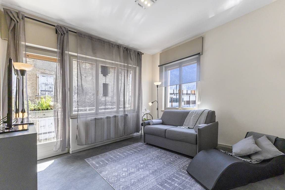 80 M² Ferienwohnung ∙ 2 Schlafzimmer ∙ 6 Gäste - Riva del Garda
