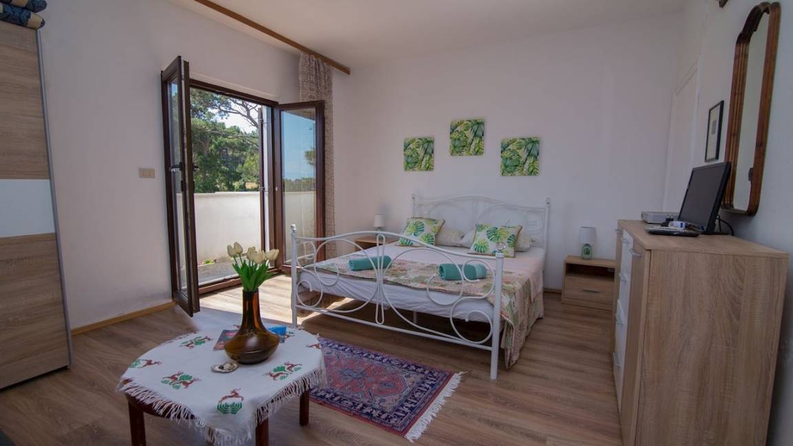 21 M² Hotel ∙ 1 Schlafzimmer ∙ 2 Gäste - Mali Lošinj