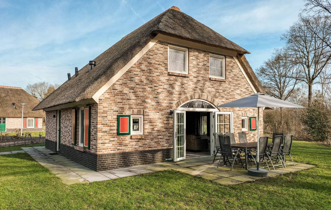 164 M² House ∙ 4 Bedrooms ∙ 8 Guests - Almelo