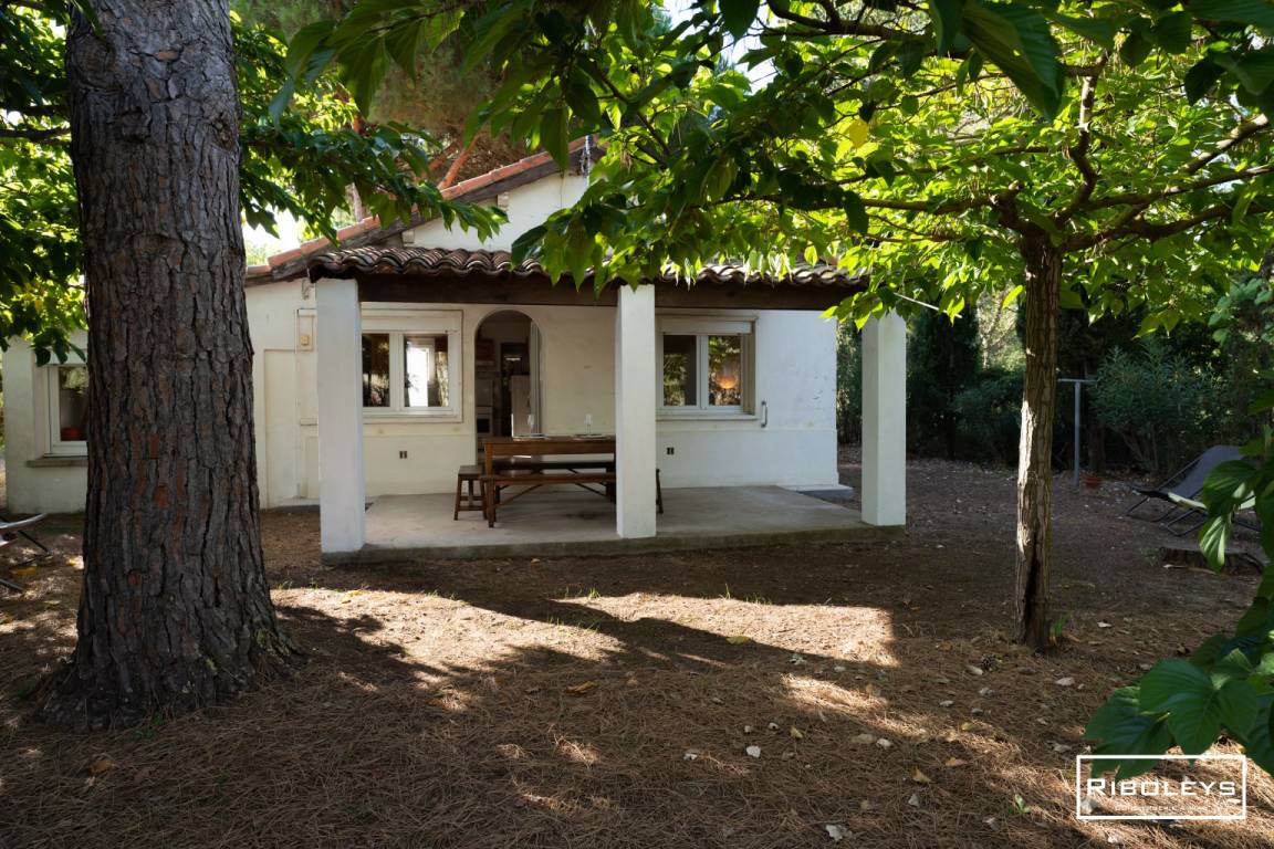 48 M² Huis ∙ 3 Slaapkamers ∙ 6 Gasten - Vias