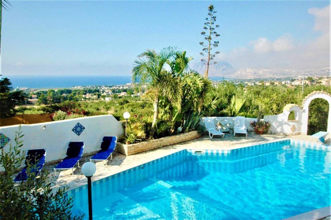 175 M² Maison De Vacances ∙ 6 Chambres ∙ 12 Personnes - Erice