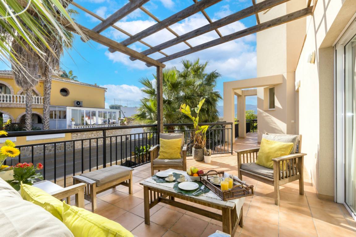240 M² Chalet ∙ 4 Bedrooms ∙ 10 Guests - Bellreguard