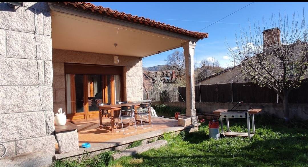 Chalet ∙ 4 Habitaciones ∙ 11 Huéspedes - Lozoya