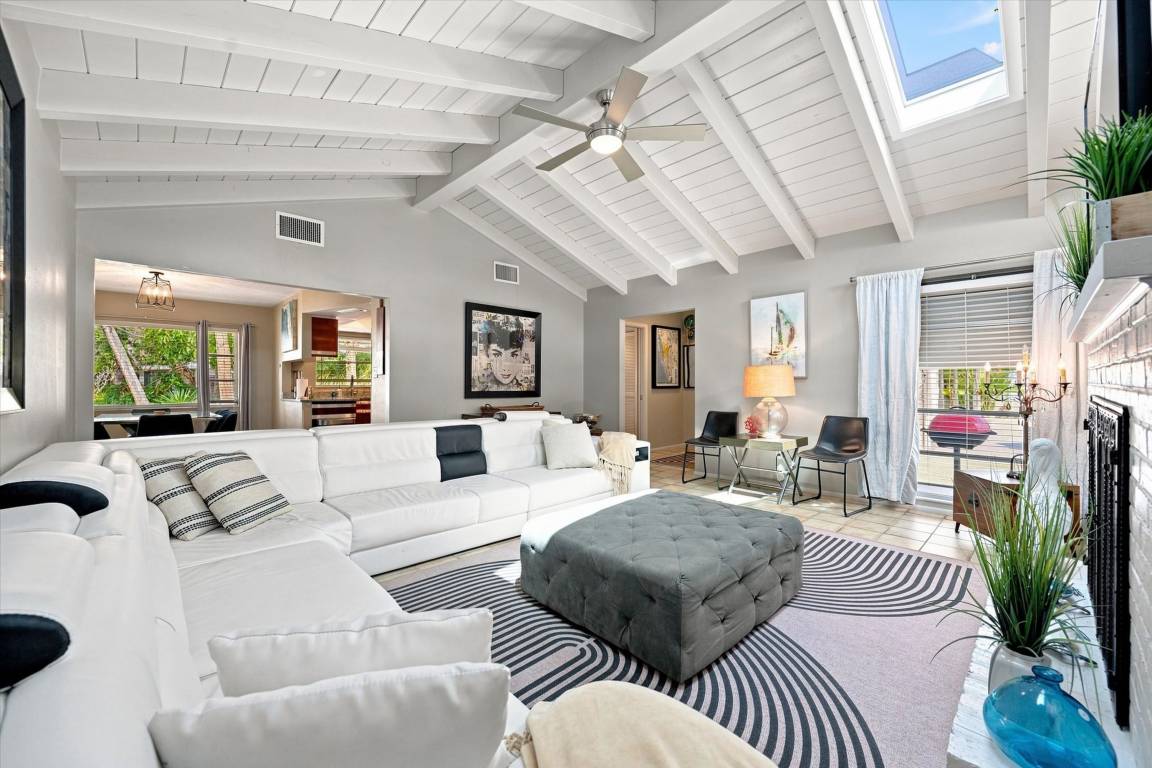 Apartment ∙ 4 Bedrooms ∙ 10 Guests - Siesta Key, FL