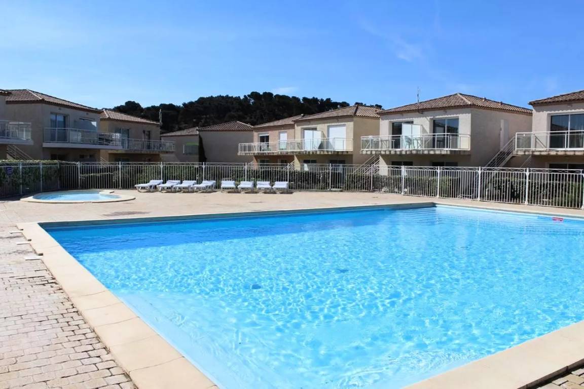32 M² Appartement ∙ 1 Slaapkamer ∙ 4 Gasten - Narbonne