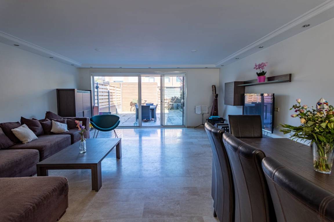 116 M² Apartment ∙ 4 Bedrooms ∙ 4 Guests - Hoofddorp
