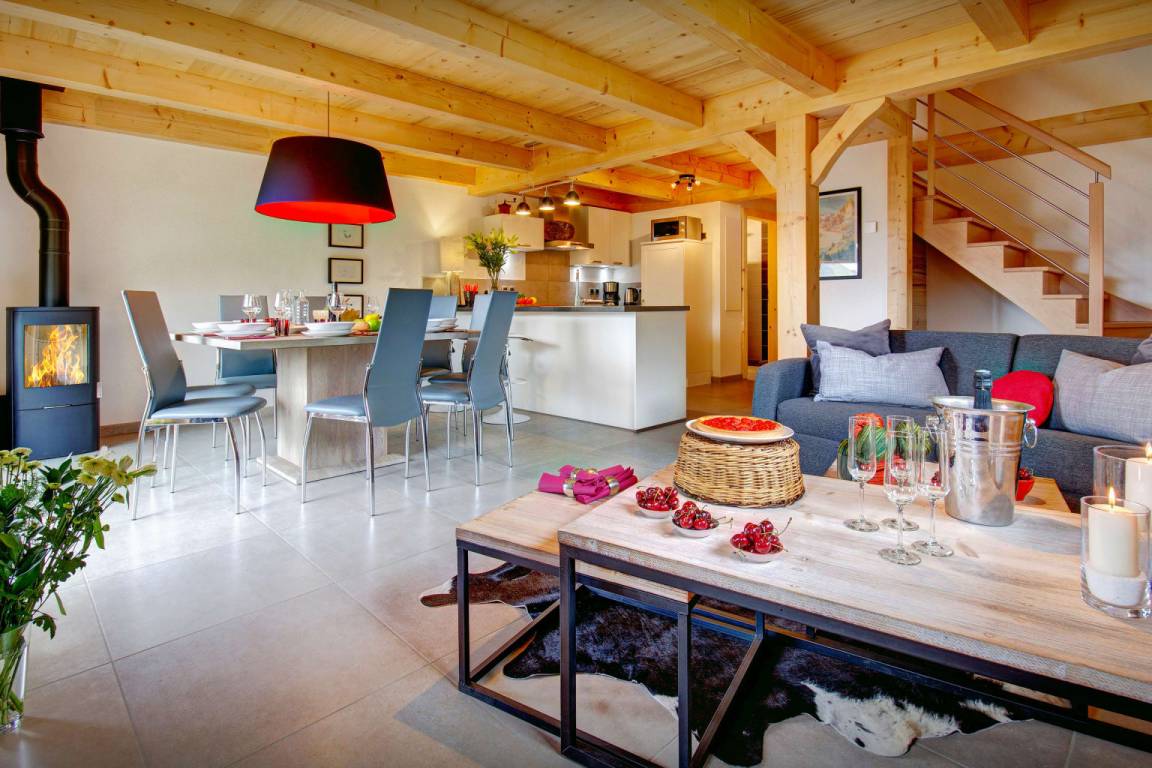 100 M² Chalet ∙ 4 Slaapkamers ∙ 8 Gasten - Manigod