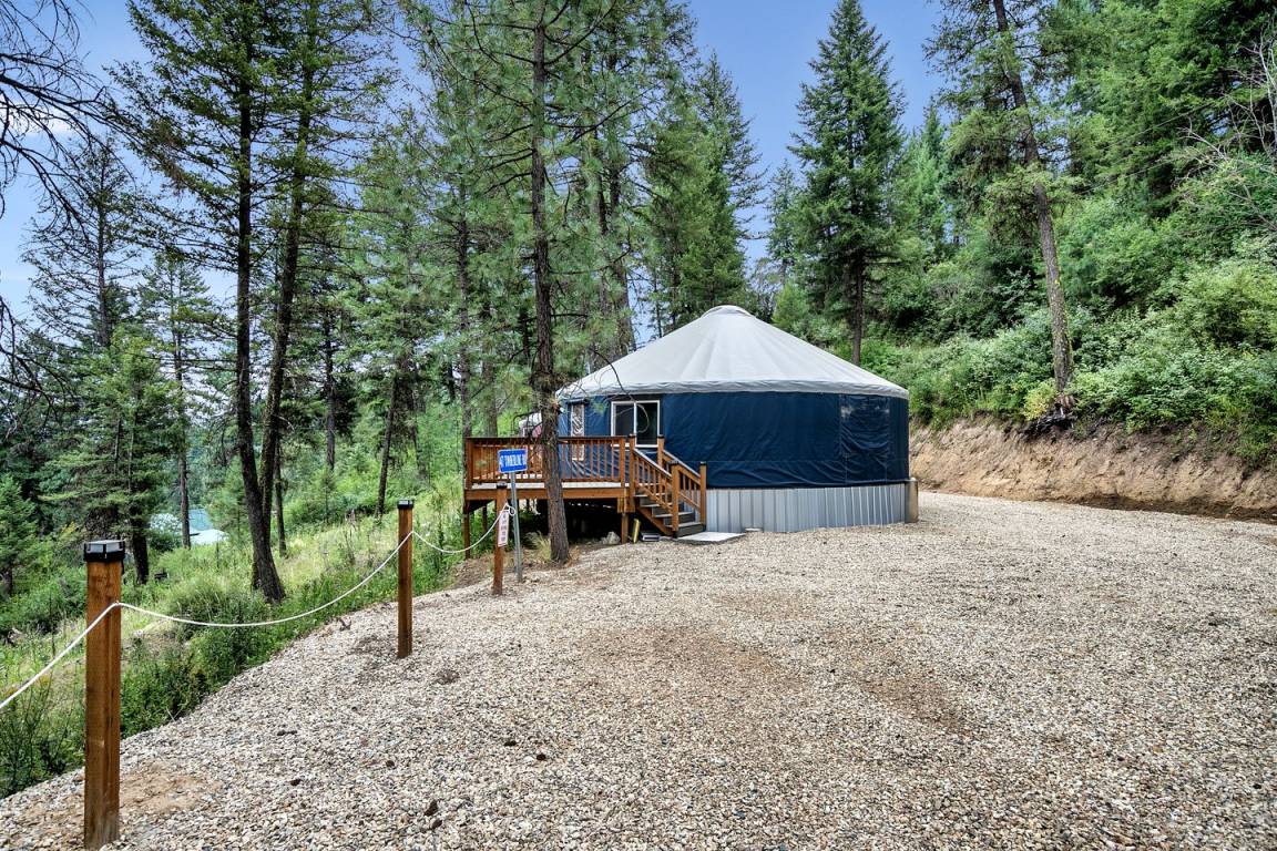 Camping ∙ 2 Bedrooms ∙ 4 Guests - Idaho