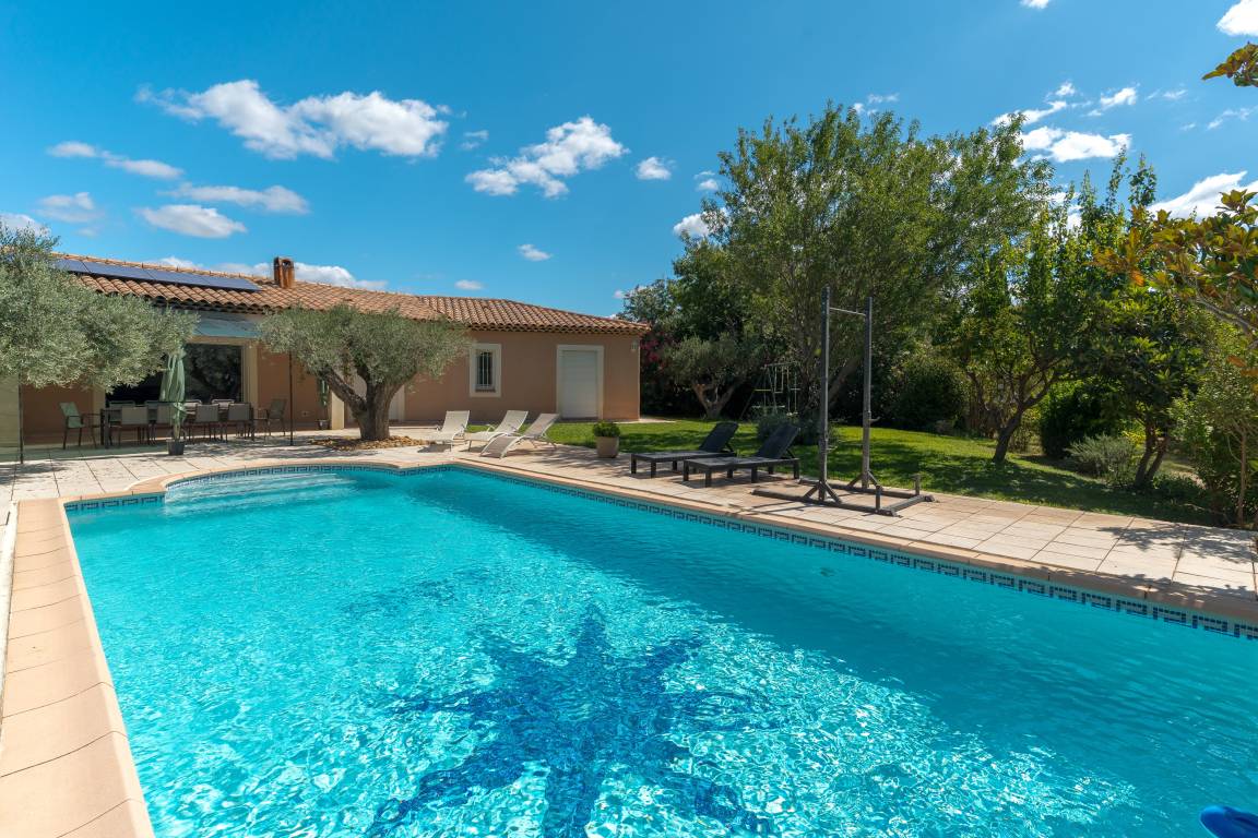 160 M² Maison De Vacances ∙ 4 Chambres ∙ 9 Personnes - La Fare-les-Oliviers